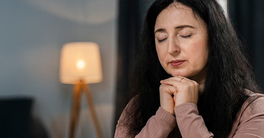 Cuando la oración se convierte en nuestro refugio | Mujer Verdadera Blog | Aviva Nuestros Corazones